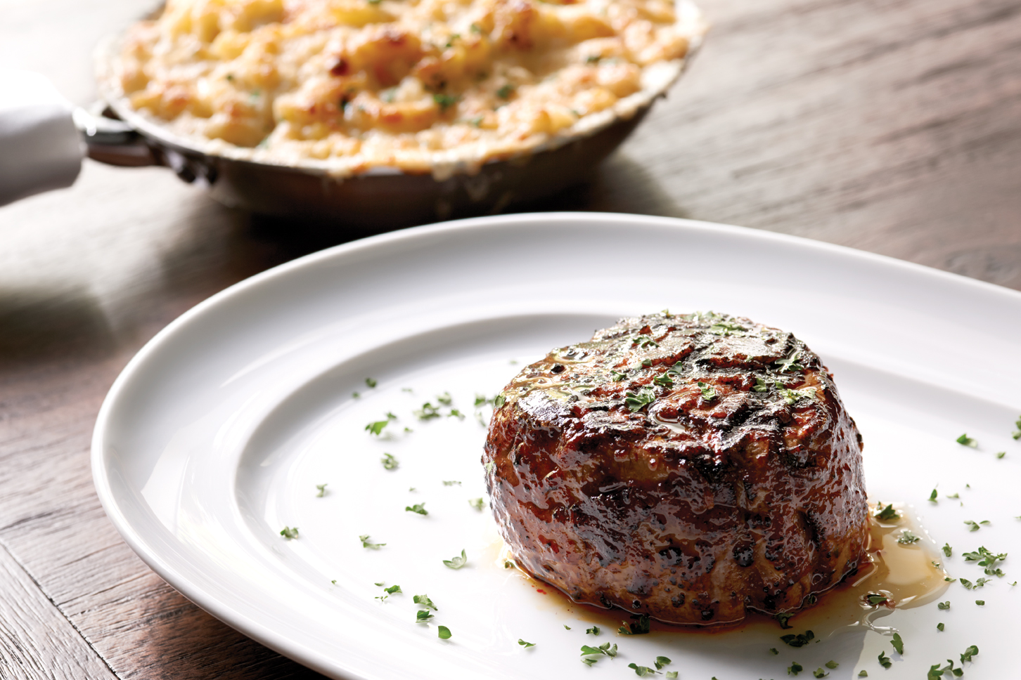 Filet Mignon with Mac & Cheese - Manhattan Digest