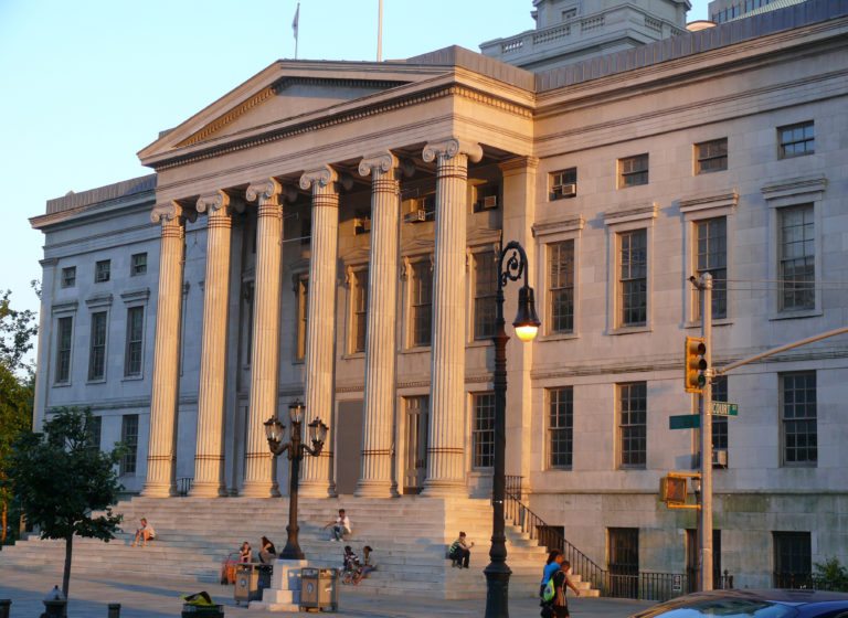 Brooklyn_borough_hall_at_sunset - Manhattan Digest
